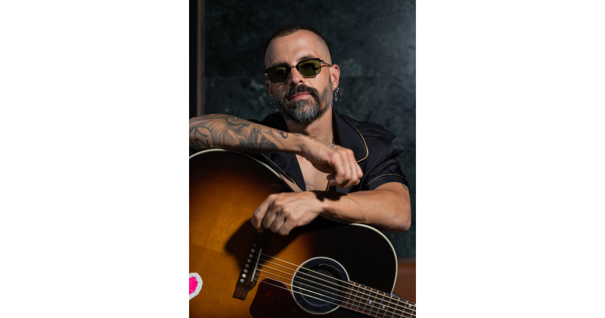 Mike Bahía llegará con su "Surf N' Salsa Tour" a Bogotá y Medellín